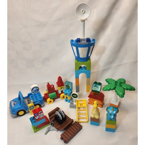 Lego | Toys | Lego Duplo Jurassic World T Rex Tower Petting Zoo ...